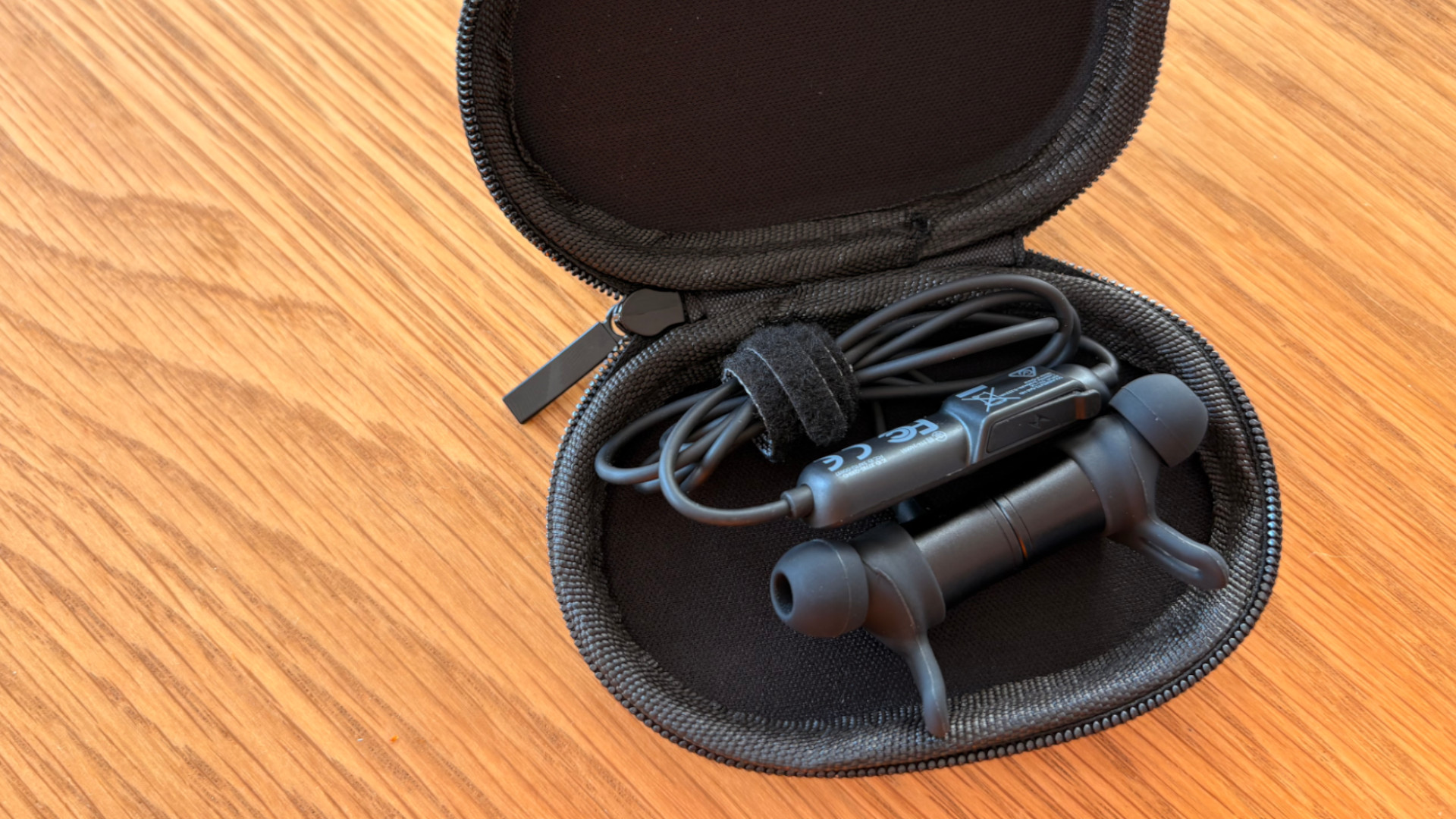 SoundPeats Q40 HD Review: cheap and very cheerful sport headphones - Devices - C114Pro